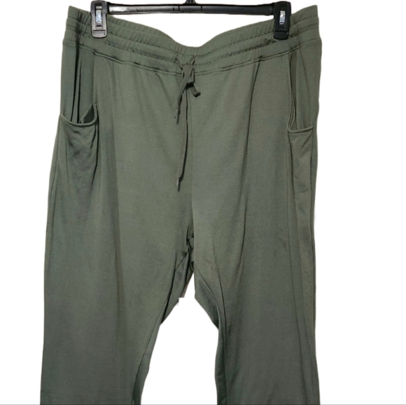 New York Laundry | Pants & Jumpsuits | Green New York Laundry ...
